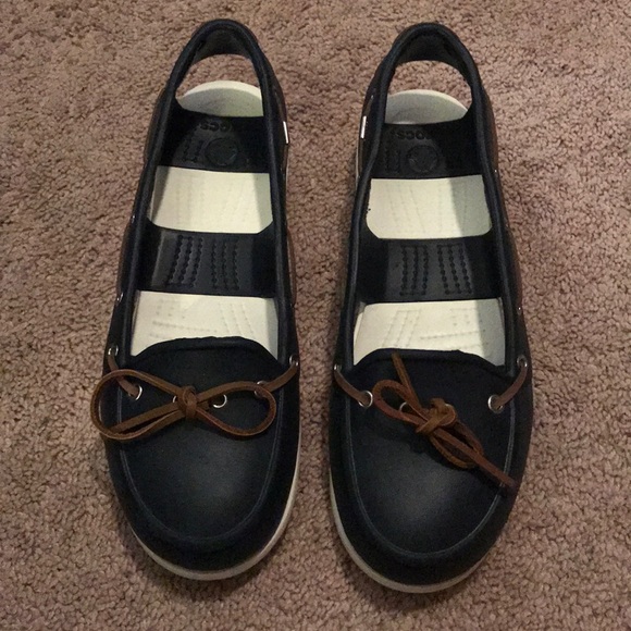 CROCS | Shoes | Crocs Flats | Poshmark